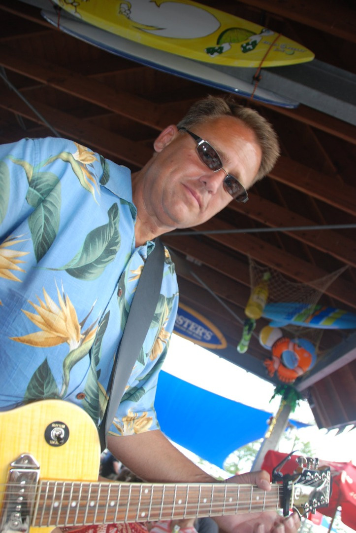 Greg Johnson singer-songwriter-guitarist